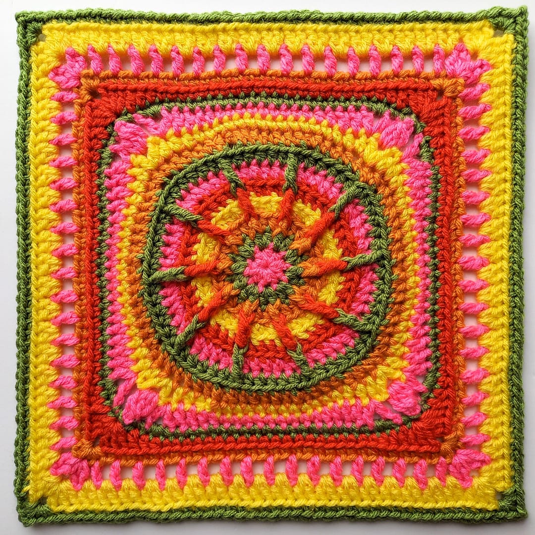 Free Granny Square Pattern - Mayanna - Best Crochet Life