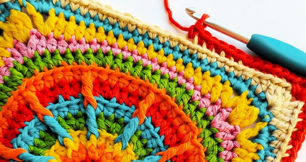 Free Granny Square Pattern - Mayanna - Best Crochet Life